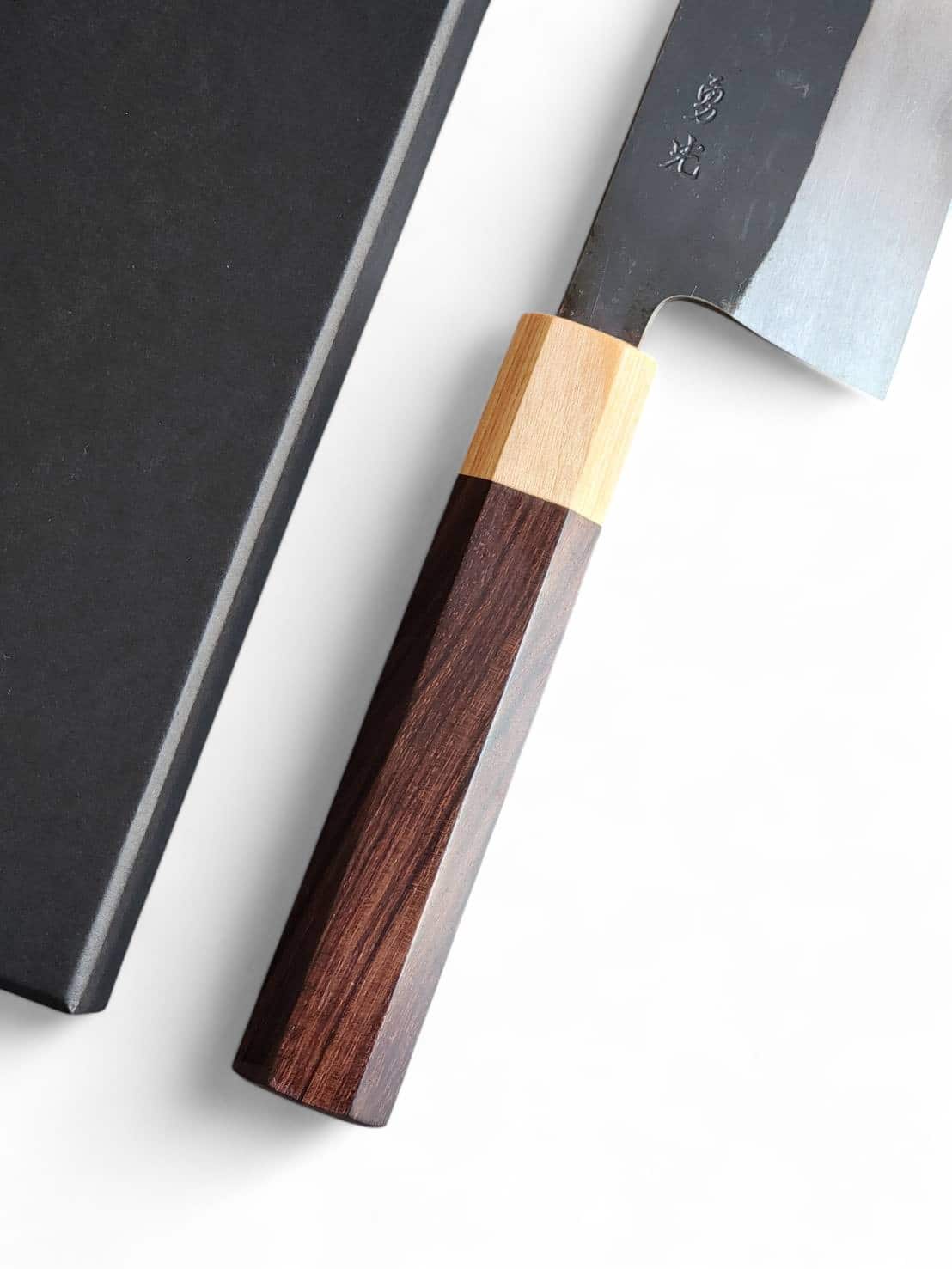 Isamitsu Shiro Kuro RWO Santoku - Cutboy Knife